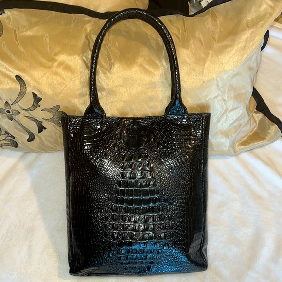 JALDA | Bags | Jalda Crocodile Embossed Leather Shoulder Bag Tote In ...